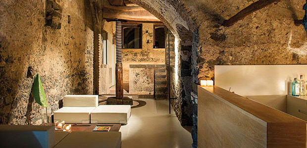 Preserving History at the Zash Country Boutique Hotel's Modern Interior ...