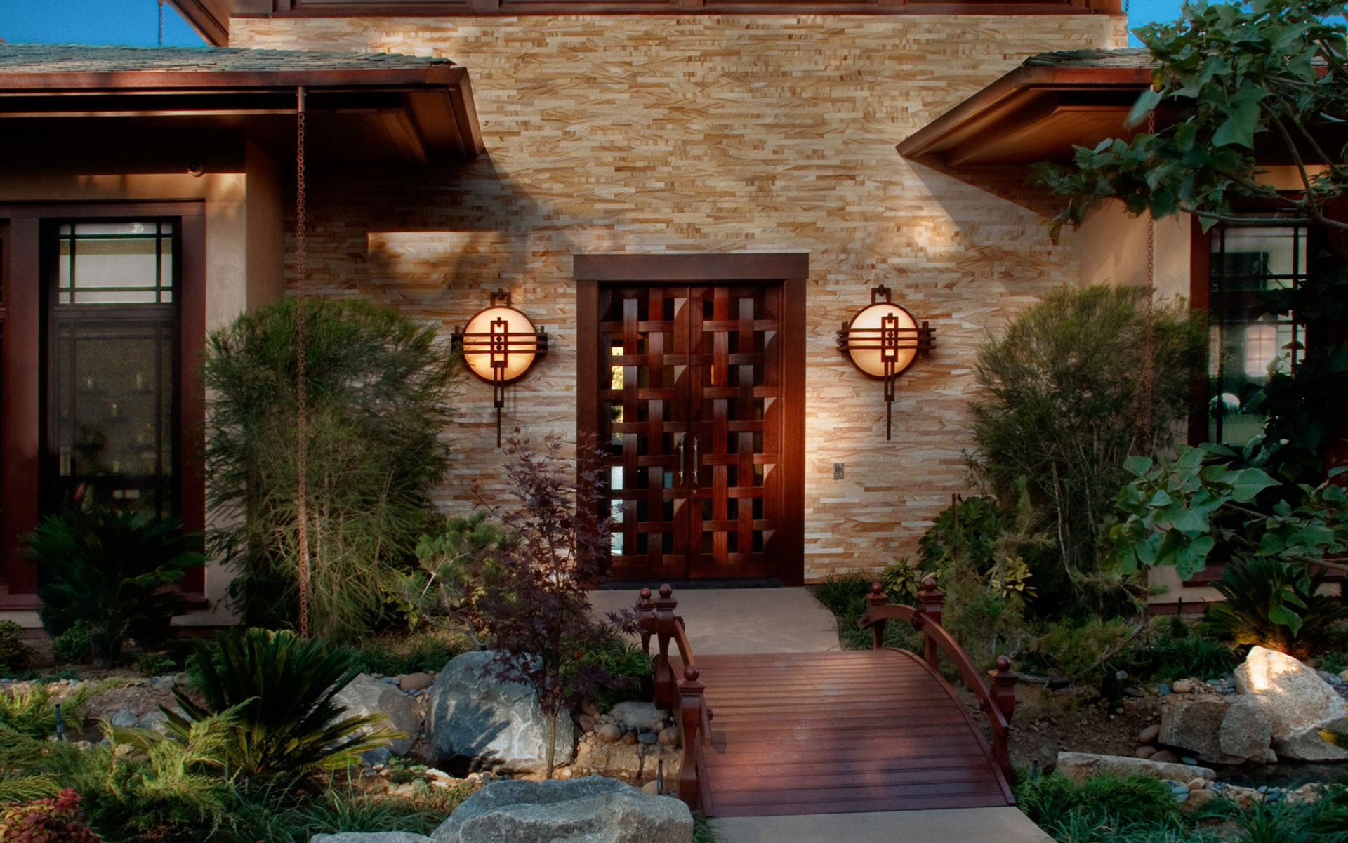 55 Unusual Doors That Will Catch Attention - Viral Homes