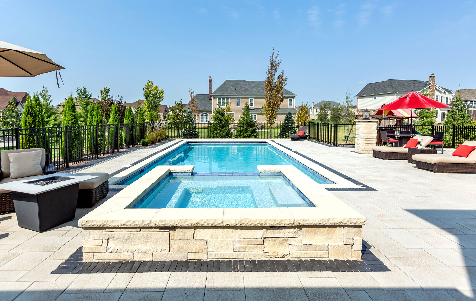 55 Swimming Pool With Spas For Restful and Lazy Days - Viral Homes